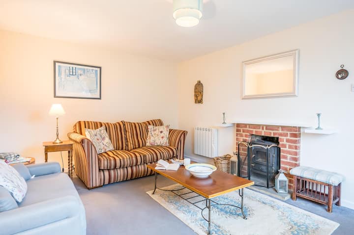 1 Hall Farm Cottage, Aldeburgh - Aldeburgh