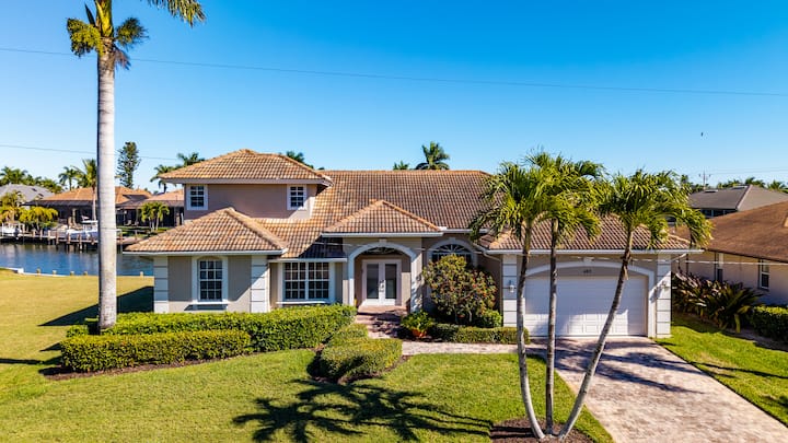 Waterfront Marco Island Home Near Beach, Sleeps 10 - Marco Island, FL