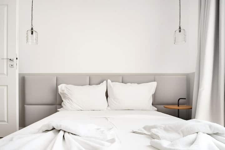 Hip, Cosmopolitan Gem In The Heart Of Sofia - Sofia