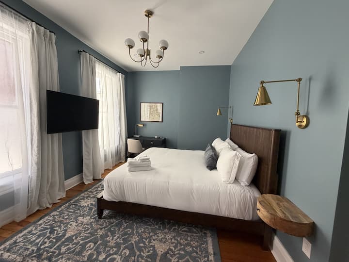 Suite 9 At Barristers Row-suite-salle De Bain Priv - Staunton, VA