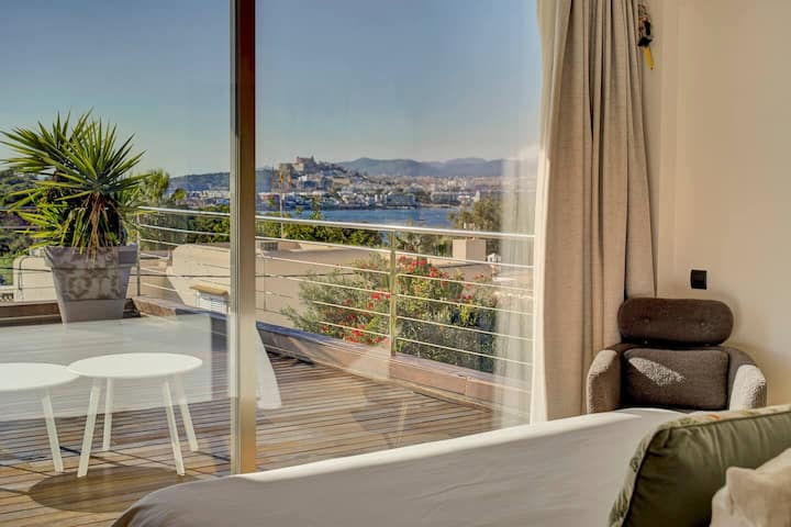 Talamanca Villa 3 Chambres Ensuite, Jolie Vue Mer - Islas de Ibiza