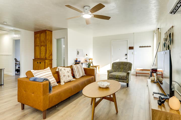 Clear Lake Living! Pet-friendly Gem W/ Fenced Yard - Lakeport, CA