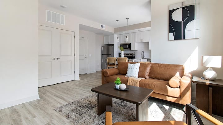 Landing | Spectacular 1bd, Clubhouse, Gym - Daytona Beach, FL