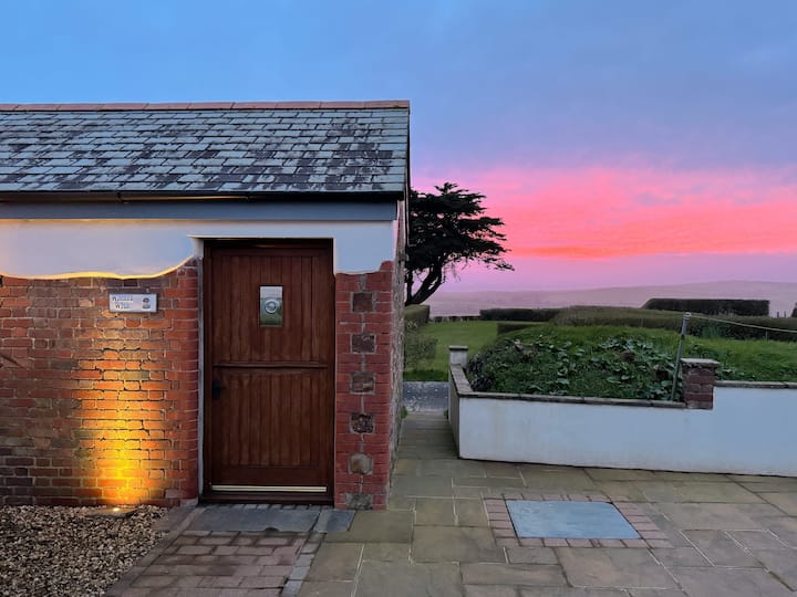 Wennas Well - Rural Romantic Barn Conversion - Bude