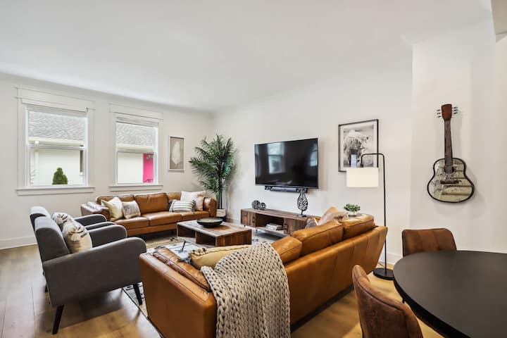 Modern Two Townhomes | Close To Downtown - Nashville, TN