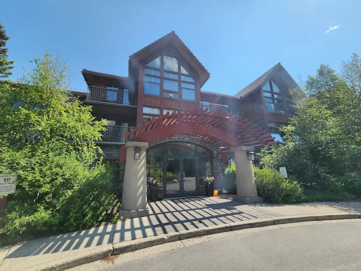 Three Sisters Sanctuary-sleeps 8, Heated Pool - Canmore