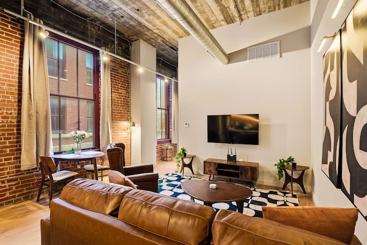 The Meridian | 1br | Rooftop Pool + King Bed + Wd - St. Louis, MO
