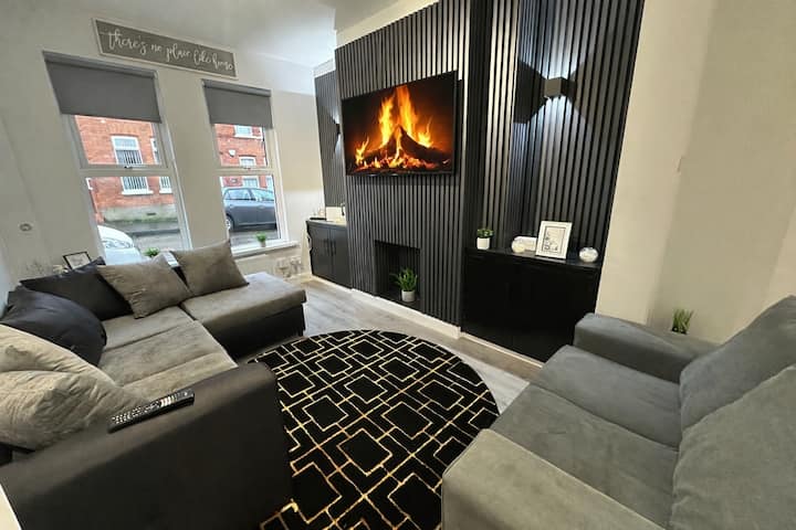 2 Bed City Side House - Belfast