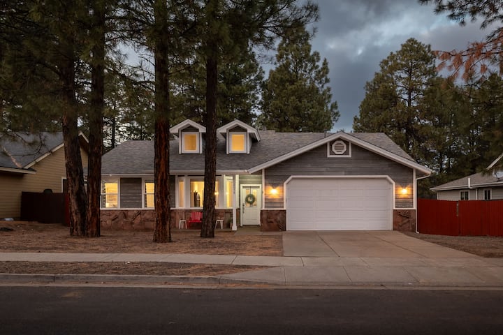 Flagstaff Retreat With Hot Tub - Flagstaff, AZ