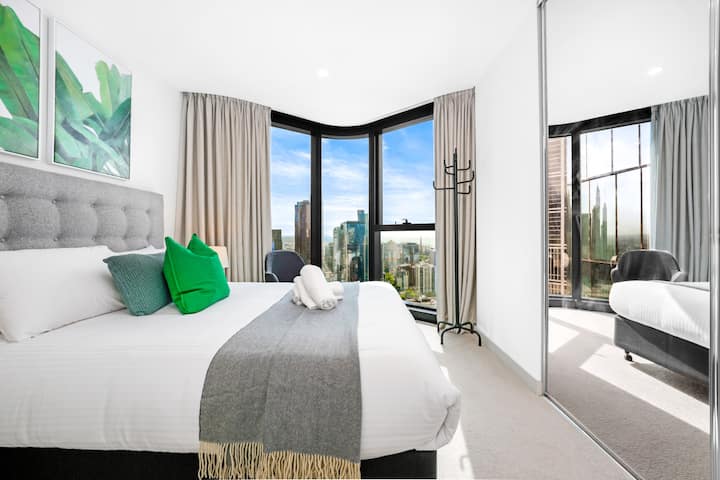 Luxe Stay Next To Emporium | 2br In The Heart Cbd - La Trobe University City Campus