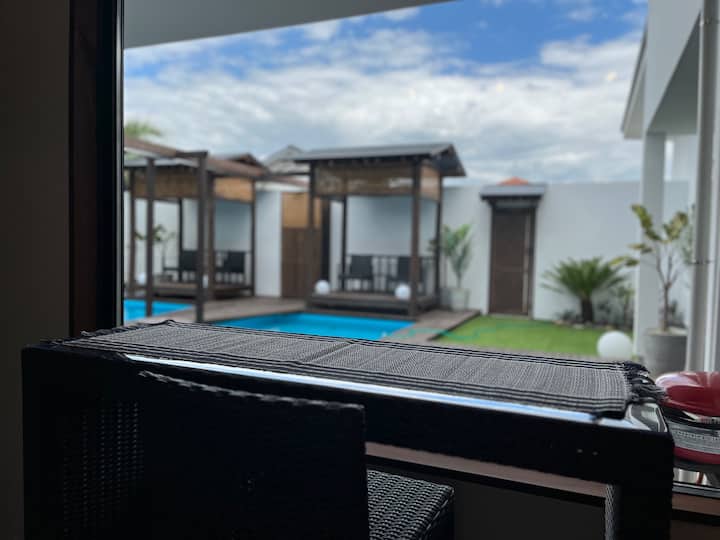 尾道の隠れ家Villa｜専用プール付｜2ldk・各室バストイレ付（room A メゾネット） - Onomichi