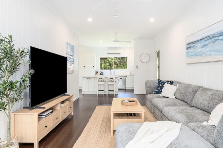Caba-rita Palms /Luxe King Beds/ Walk To Beach - Fraser Island