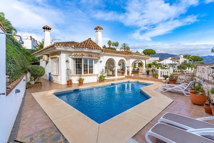 Villa With Pool, Jacuzzi V215 - La Cala de Mijas