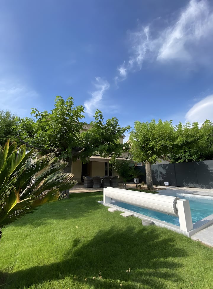 Mas La Péquélette - Pernes-les-Fontaines