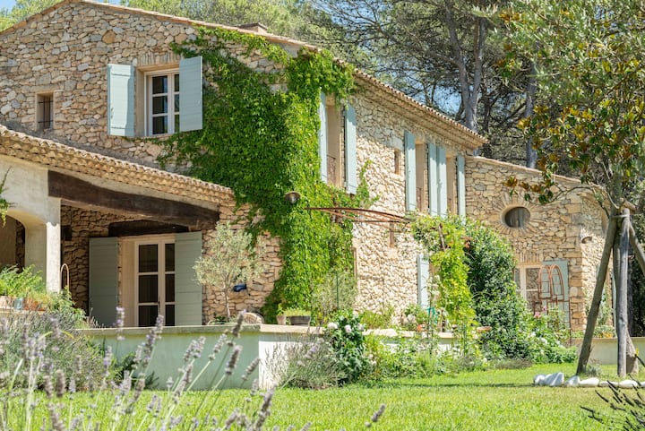 Mas Authentique Près D’aix, Piscine Et Pétanque - Éguilles