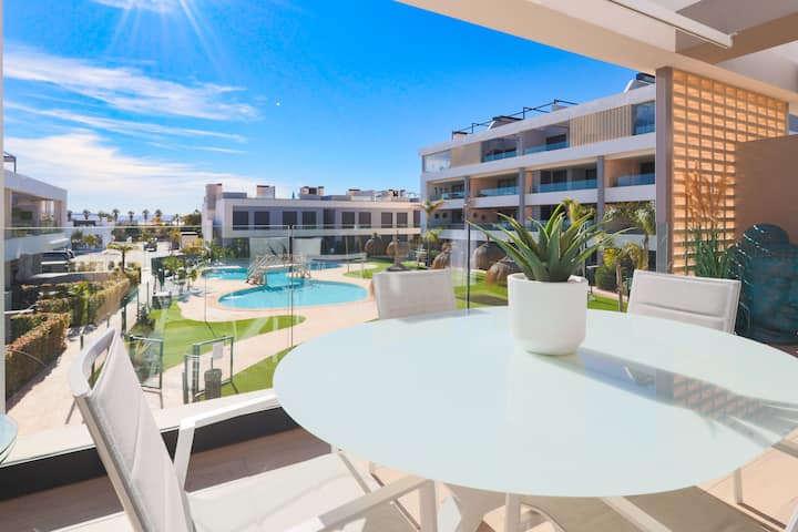 Santa Rosalía Stylish Penthouse With Pool View - Cartagena