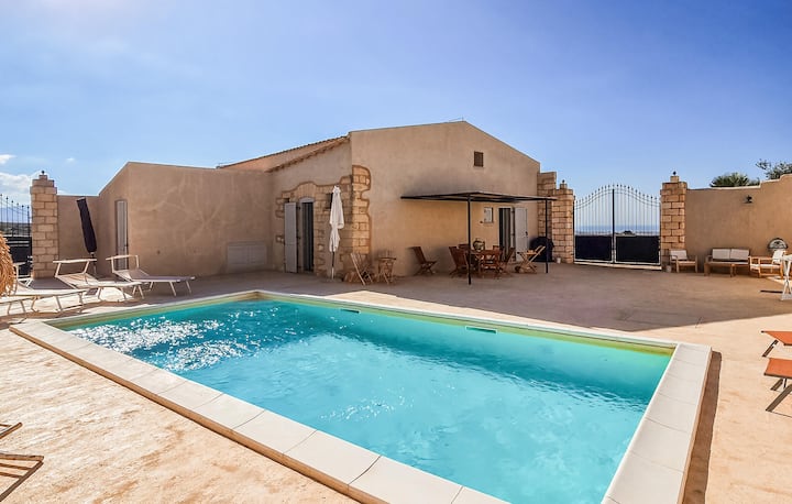 Gorgeous Home In Menfi - Menfi