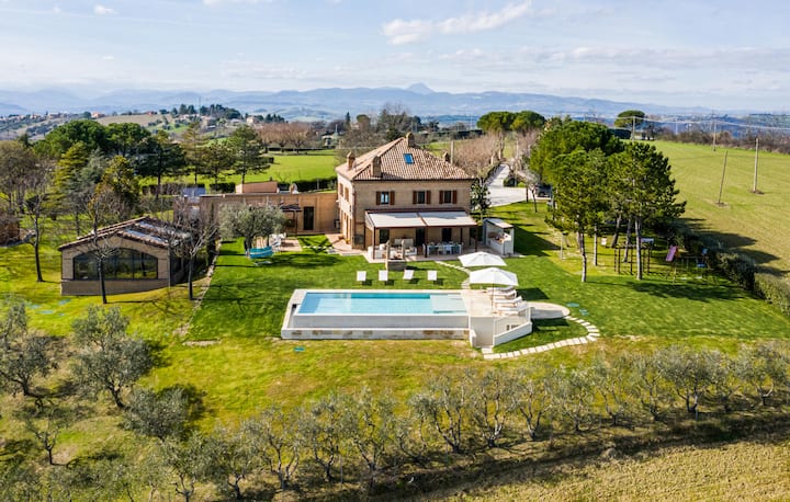 Awesome Home In Macerata - Macerata