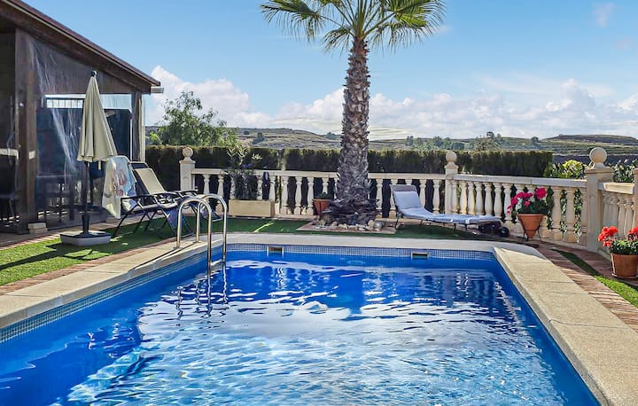 Gorgeous Home In Aledo With Swimming Pool - Aledo