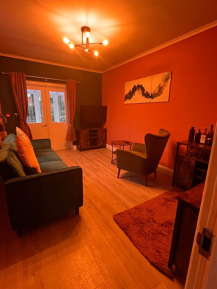 Stylish 2bed Ground Floor Flat With Private Garden - Weston-super-Mare