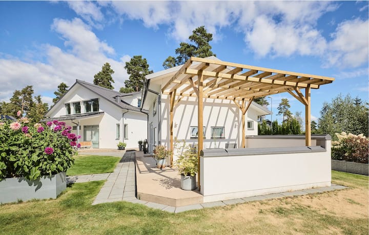 1 Bedroom Cozy Home In Habo - Habo