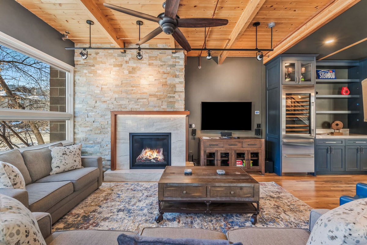 Alpenhaven, 8 personnes, jacuzzi privé, kit gastronomique ...