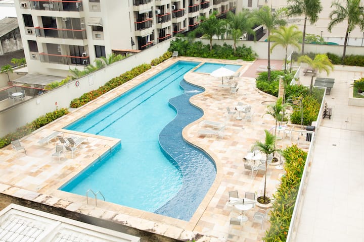 2 Qtos Com Varanda E Garagem! Piscina, A/c E Lazer - Brazil