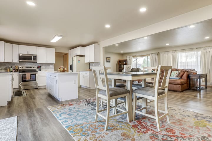 2 Mi To Golf Course! Family Home In Pueblo West - Pueblo West, CO