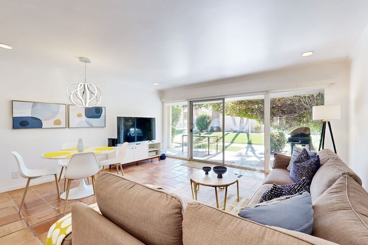 Walkable 2br Mountainview 1st-floor | Deck - Palm Springs, CA