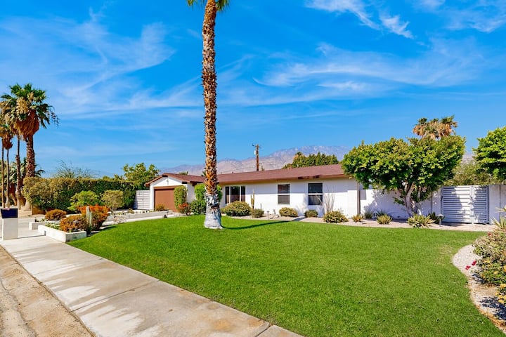 4br | Pool | Hot Tub | Patio - Palm Springs, CA