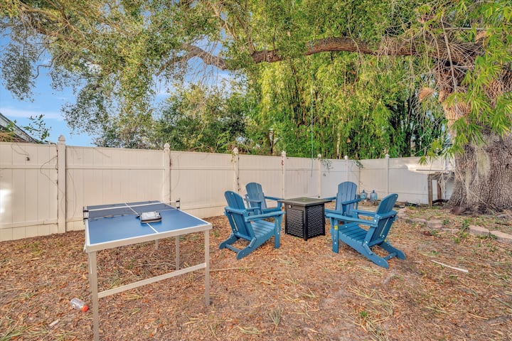 Walk 2 Downtown Safety Harbor! Bikes, Bbq, & Games - Safety Harbor