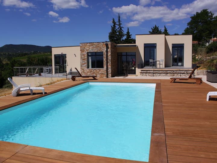 Villa Spacieuse Avec Piscine à Vagnas - Barjac