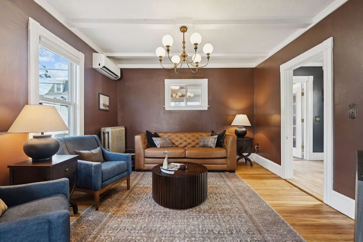 State St. Parlor | Walk Downtown | Newly Designed - Portsmouth