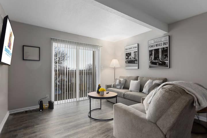 Kc Apartment: Family-friendly With Free Parking - Kansas City, KS
