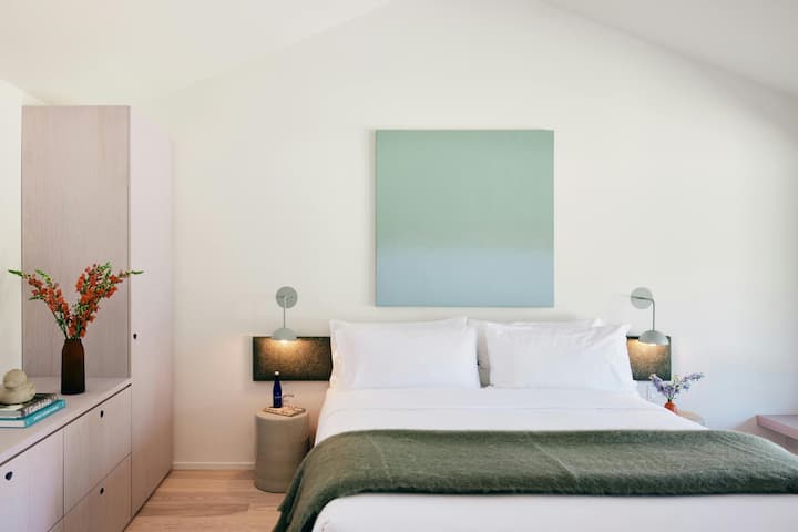 Room For More At Year-round Westhampton Escape - Eastport, NY