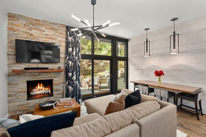 Fifth Avenue Unit 105 | 2 Blocks To Skiing! - Aspen