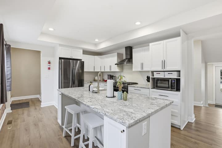 The Nelson House - New Albany, OH