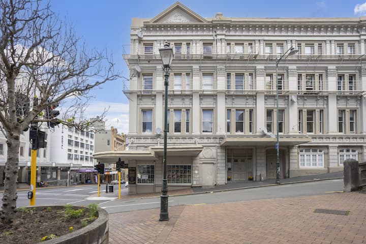 Charmed On Dowling- Light-filled Apartment - Dunedin