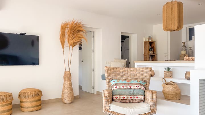 Golf Course Views Ibiza Style Apartment < 4 Pers. - Altea
