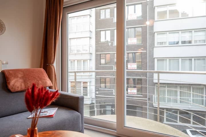 Bright, Calm & Stylish Apartment With Balcony - Ostenda