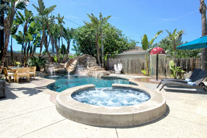 Walk To Disney + Game Room+ Pool+ Spa+ Rockslide - Anaheim, CA