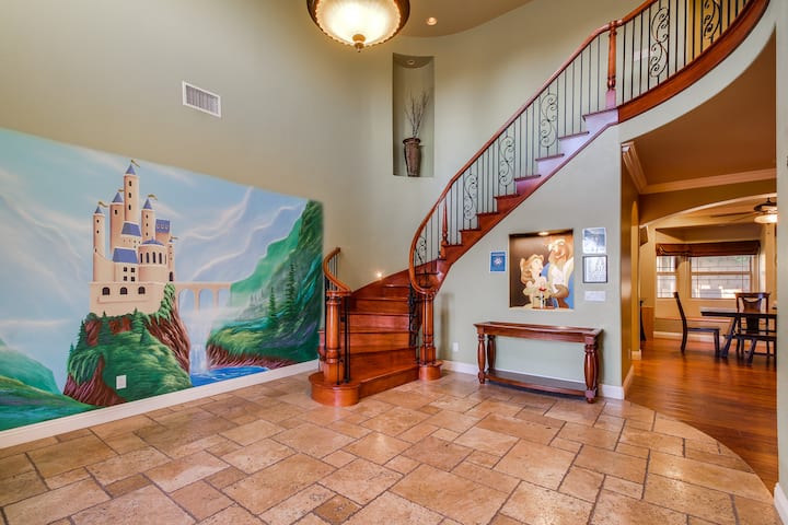 Funtierland +  Close To Disney + Updated Pool - Anaheim