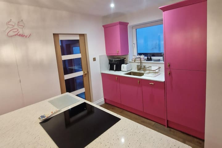 Seaside Escape In Deal, Cozy 2 Bedroom - Deal