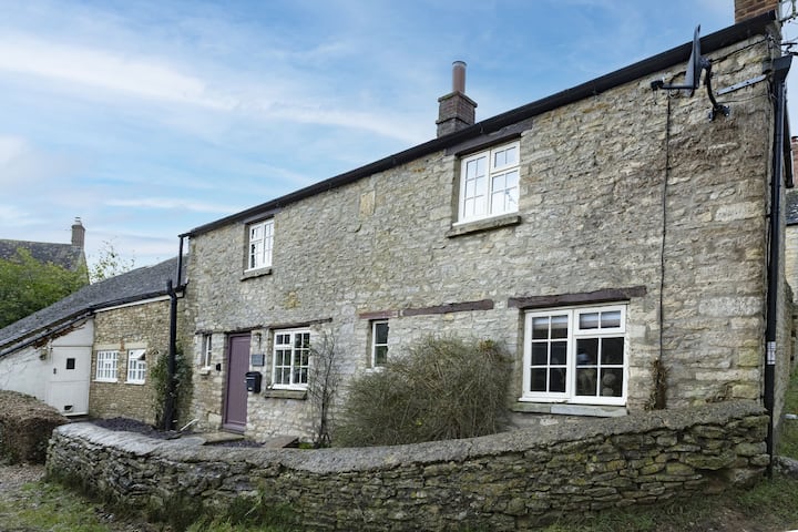Horseshoe Cottage - Witney