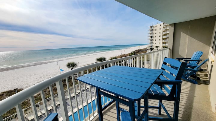 Beachfront Condo, Gulf View + Heated Pools - Orange Beach, AL