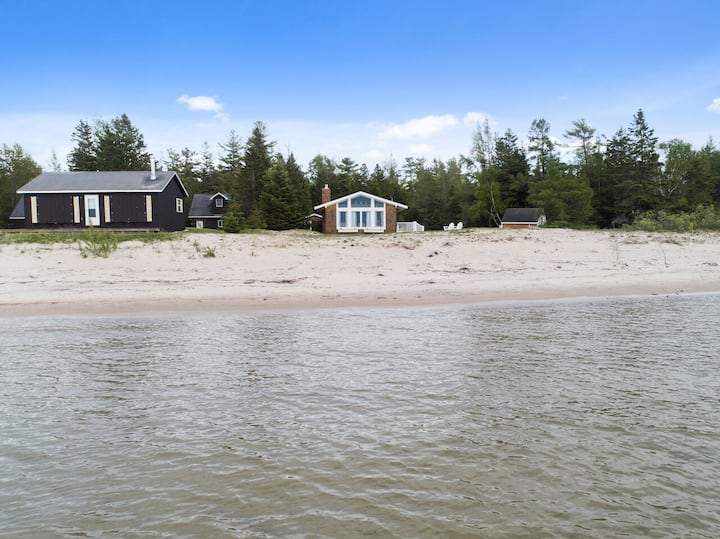 Bay Breeze (Carp Lake, Mi) Beachfront Cecil Bay - St. Ignace, MI