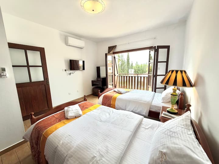 Villa Encanto - Private Heated Swimming Pool - Larnaca