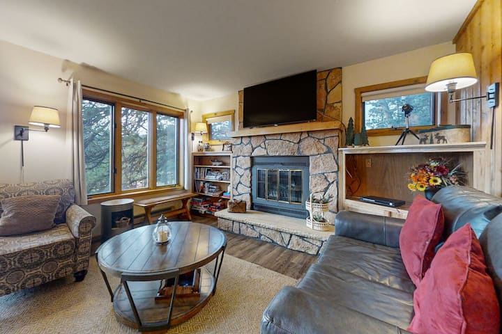 Timeless 3br Home | Stellar Mountain Views | Rmnp - Estes Park, CO