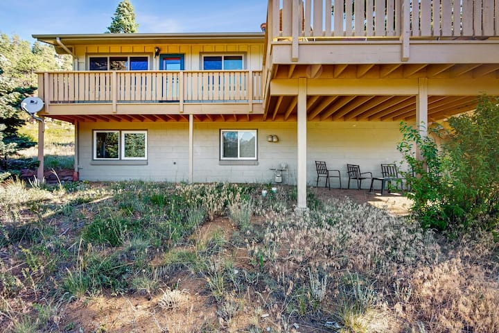 Charming Mountain View Rocky Mountain National - Estes Park, CO