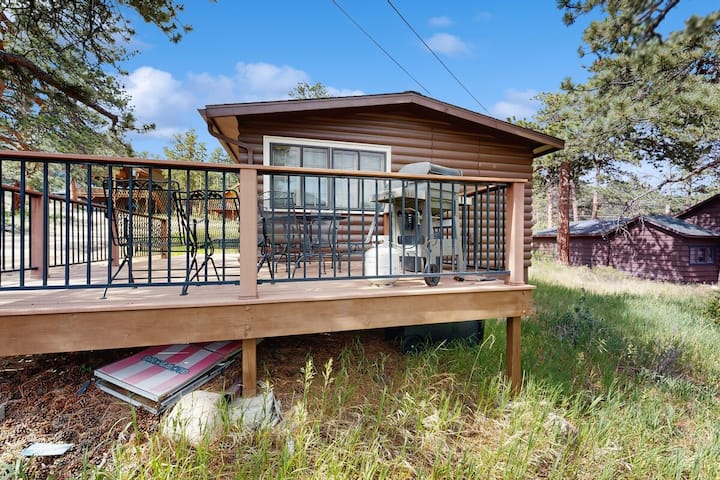 Rustic 2br Mountain Cabin | Near Rmnp - Estes Park, CO
